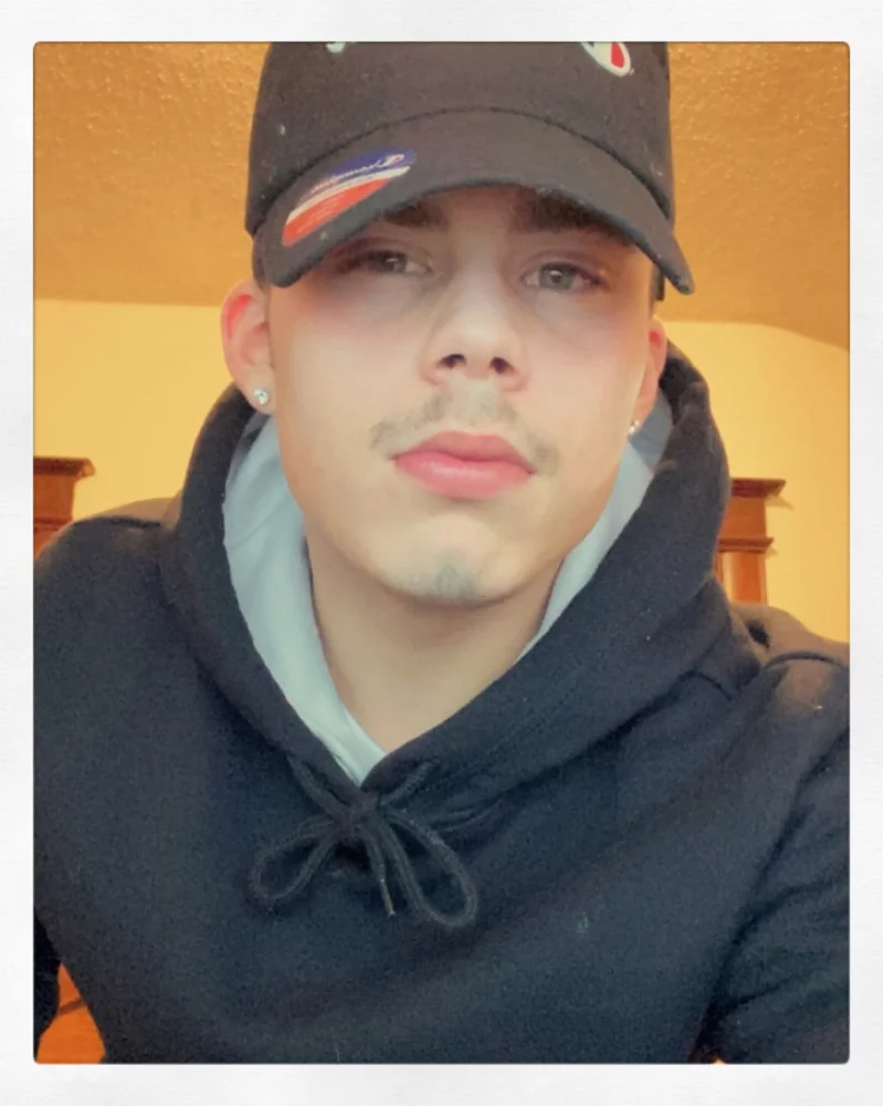 Matty-iceee (matty-iceee) Cam Model. Free Live Sex Chat Room - Camsoda