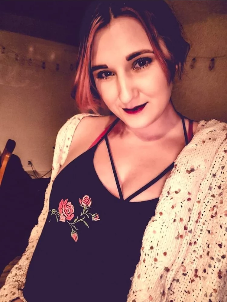 clairesimmons (clairesimmons) Cam Model. Free Live Sex Chat Room - Camsoda