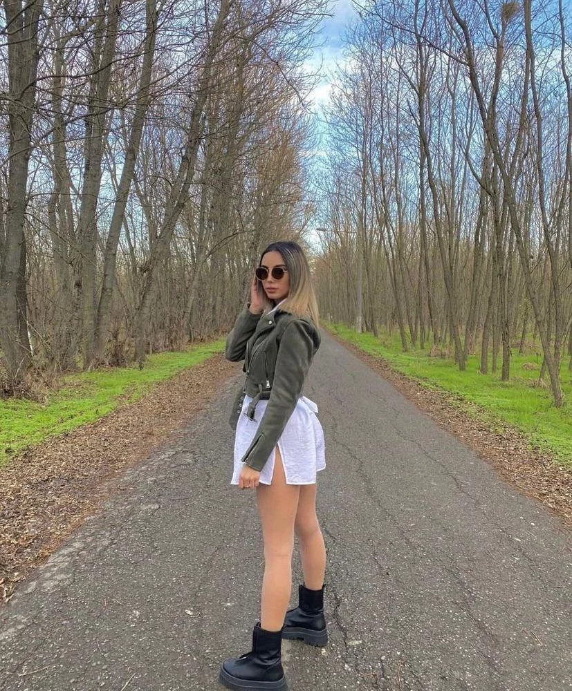 Bea-Rose Cam: Free Live Nude Sex Show & Chat - Camsoda