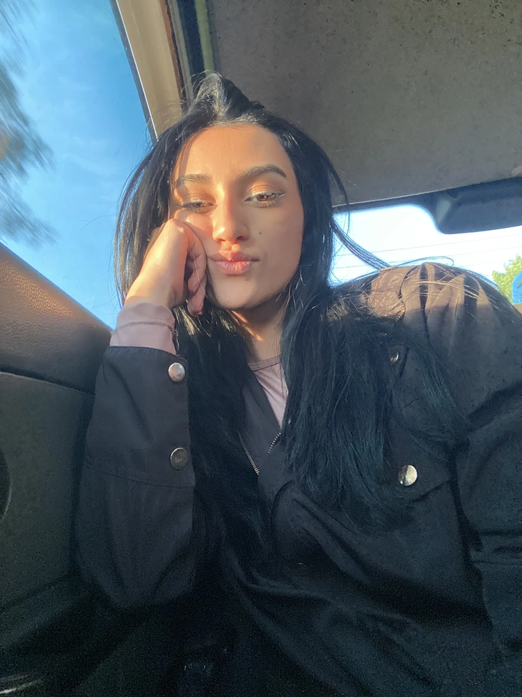 Gabriela Fernadez (littlebee777) Cam Model. Free Live Sex Chat Room ...