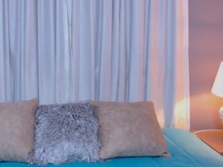 zara-fox (zara-fox) Cam Model. Free Live Sex Chat Room - Camsoda